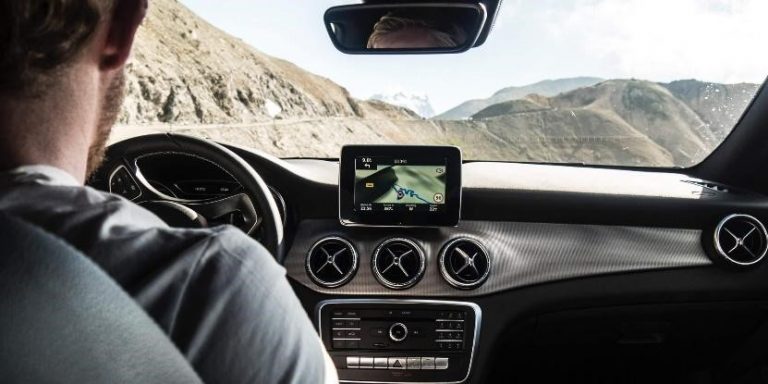 Classes for driving licences in Quebec - Omega Driving School Montreal